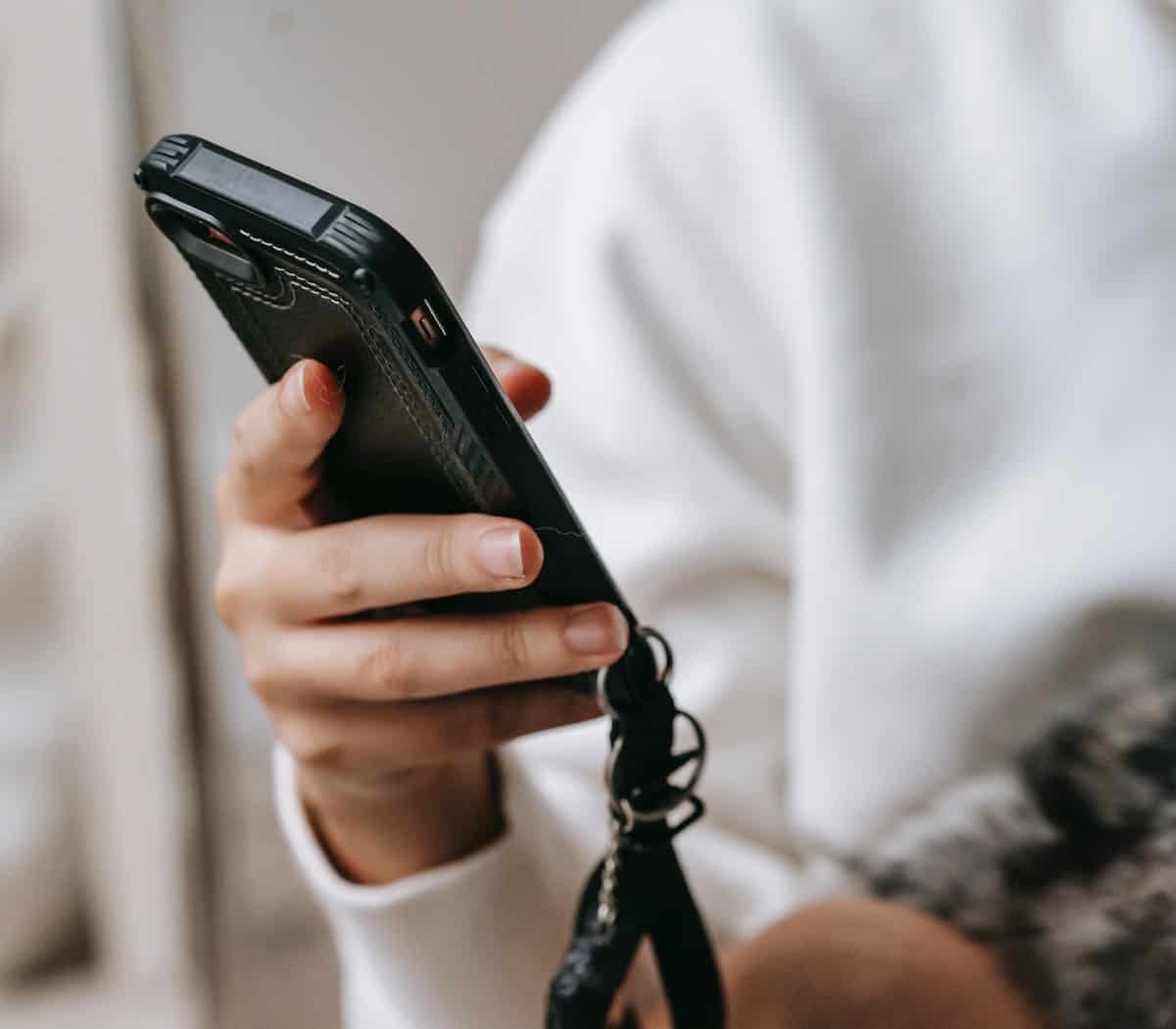 15 promotional text messages examples to win more customers. - Podium